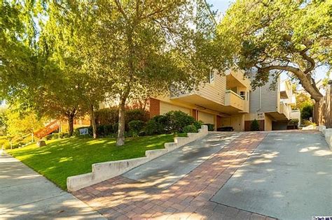 2753 Hermosa Ave Unit B Montrose Ca 91020 Zillow