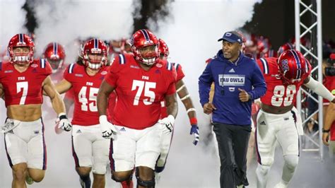 Fau Reloads Roster With 20 New Players By Signing Day University Press