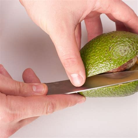 How A Hand Surgeon Safely Cuts Avocados — Dr Nick Golinvaux