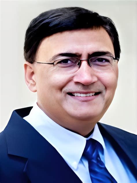 Dr Sanjeev Kumar Starter