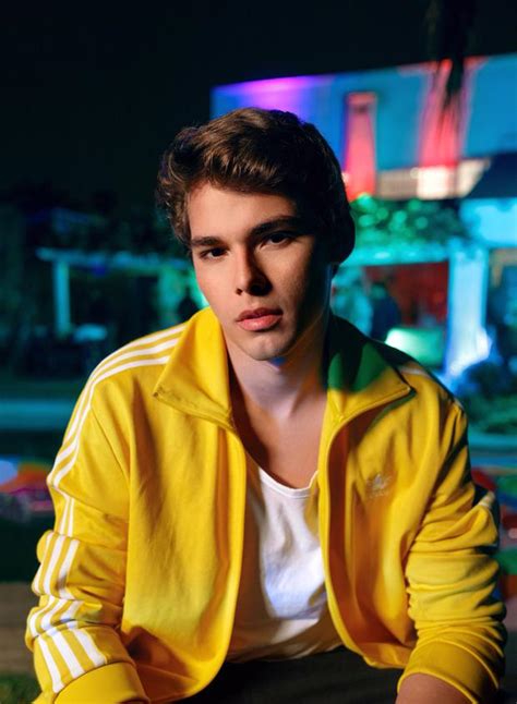 Pascal Cantante Peruano Lanza “natural” Sencillo Para Acompañarte