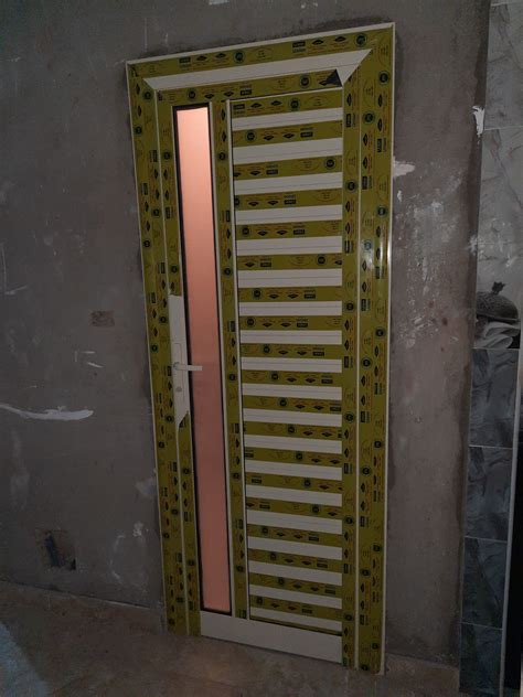 أفضل باب حمام الوميتال بسعر رخص جدا بعد غلاء الالومنيوم 2024 شركة ماسترتال لأعمال الالوميتال