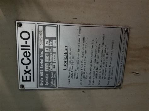 Excello 602 Manual Mill With Dro