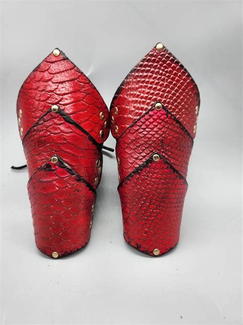 3 Spine Dragon Bracers