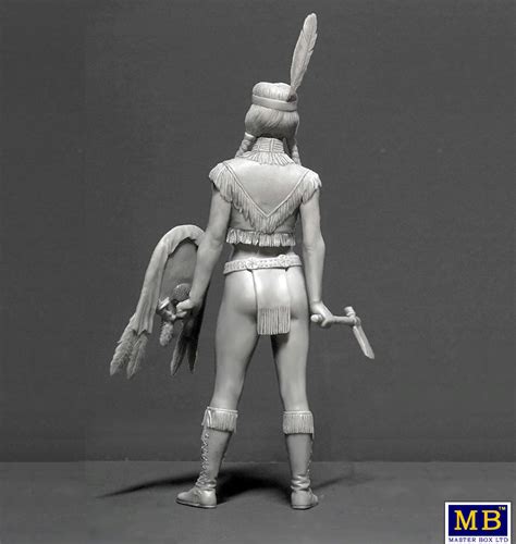 Master Box 24019 Thunder Spirit Western Sexy Girl Lady 1 24 Scale