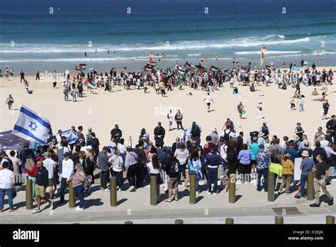 Sydney Australia 7th September 2025 Police Tried To Keep Rival