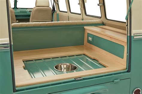 Vintage Vw Bus Restomod Electric Vw Bus Kindred Motorworks