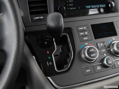 2016 Toyota Sienna Reviews Price Specs Photos And Trims Drivingca