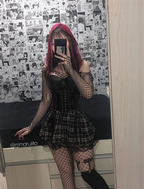Egirl Aesthetic Goth Em 2024 Looks Roupas Cabelo Sims