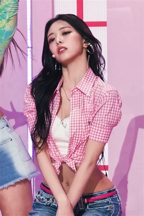 Yuna Itzy Girl Outfits Nerdy Girl U Go Girl