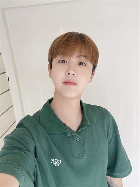 이인준lee Injun On Twitter 다들 아프지말고 웃으면서 하루보내기 나도 빨리 회복할께 みんなもかぜひかないようにね 今日も笑おう