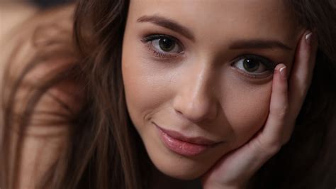 Mila Azul в кровати 83 фото