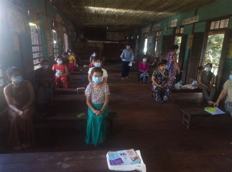 ကြာအင်းဆိပ်ကြီးမြို့နယ်တွင် မဲရုံမှူး၊ ဒုတိယမဲရုံမှူး မဲရုံတာဝန်ထမ