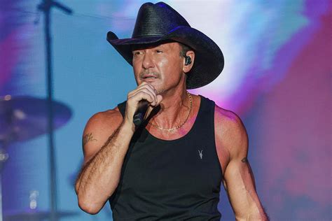 Does Tim Mcgraw Have Tattoos How Many Tattoos Does Tim Mcgraw Have Abtc