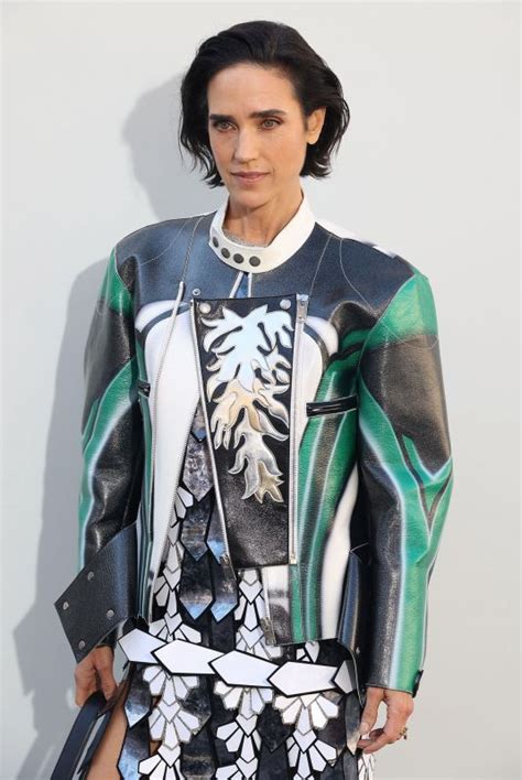Jennifer Connelly At Louis Vuitton Fashion Show In Paris 10042022