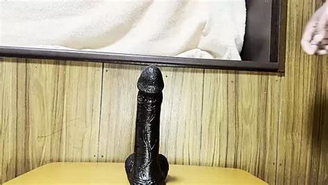 Typ Wird Von Riesigem Schwanz Gefickt Bbc Und Precum Sabbernder Bisex