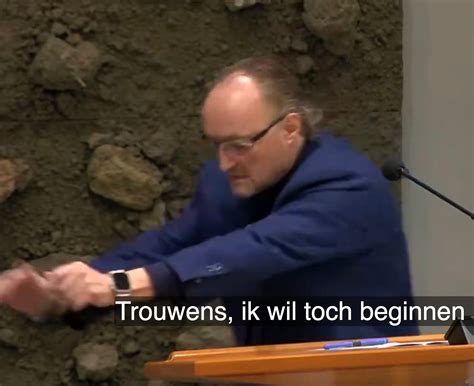 Geenstijl Dion Graus Giert Om Vi Mannen In T Stamcafé