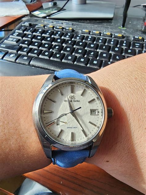 [gs Snowflake] So Versatile R Watches