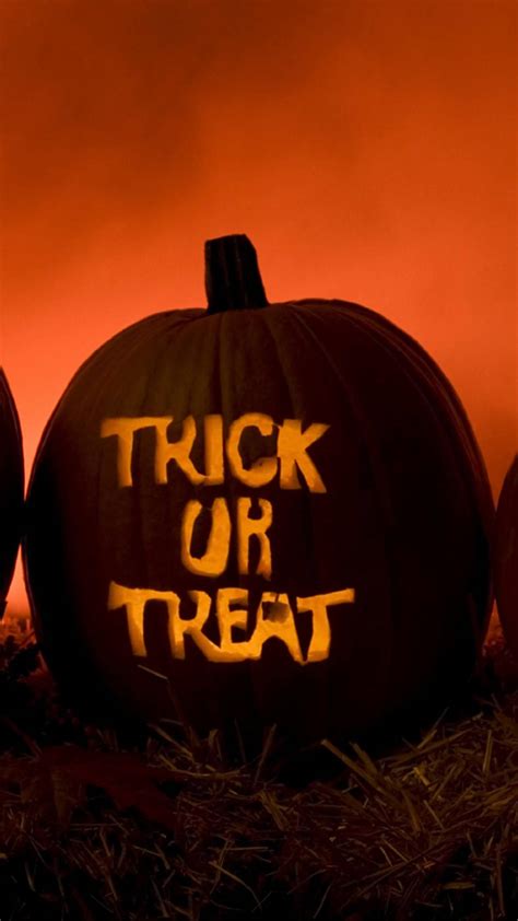 100 Trick Or Treat Wallpapers
