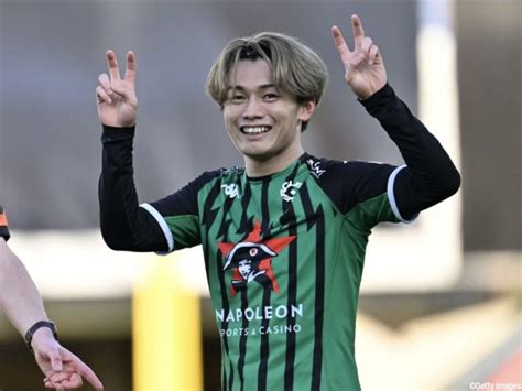 【画像19選】ｲｹﾒﾝ上田綺世が髪色を変えた理由がヤバい！髪型ｵｰﾀﾞｰ方法も調査 Rivista