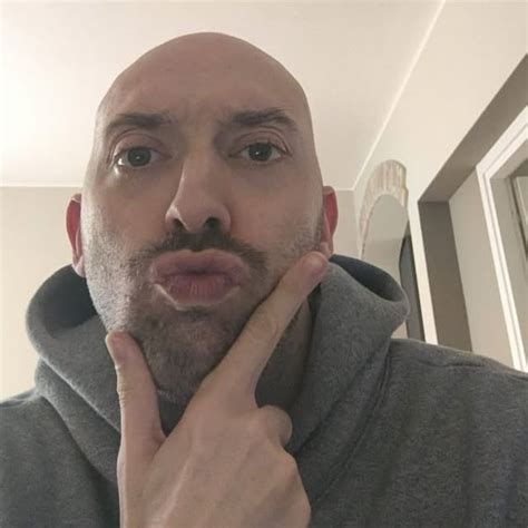 Dont Give A Damn About N A But Whats Up With All These Celebrities With Questionable Quality