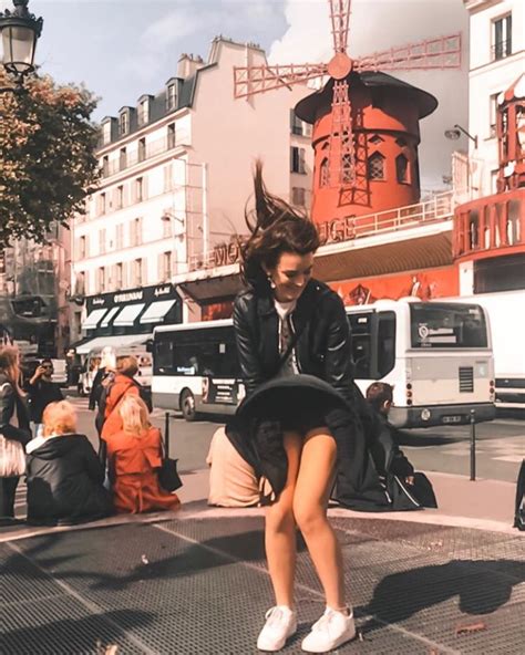 Limage Contient Peut être Une Personne Ou Plus Chaussures Et Plein Air