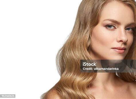 Potret Wajah Wanita Cantik Model Spa Cantik Gadis Dengan Sempurna Segar