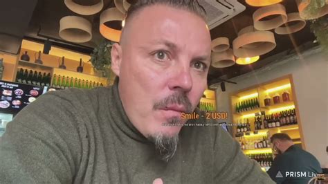 Дон Симон словил белочку в ресторане Youtube