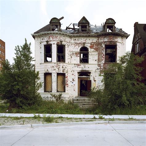 Kevin Bauman 100 Detroit Abandoned Houses Internationalphotomag