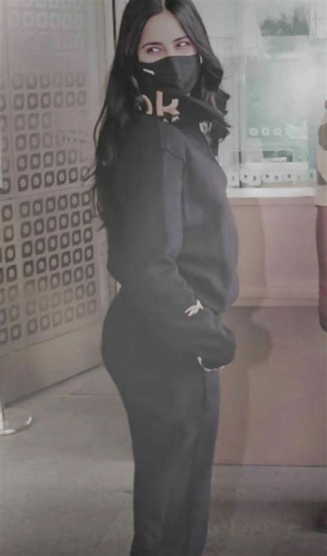 Iski Gand Underrated Hai Scrolller