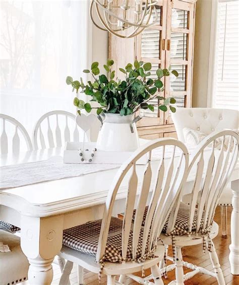 36 Fabulous Kitchen Table Decor Ideas To Beautify Your Space