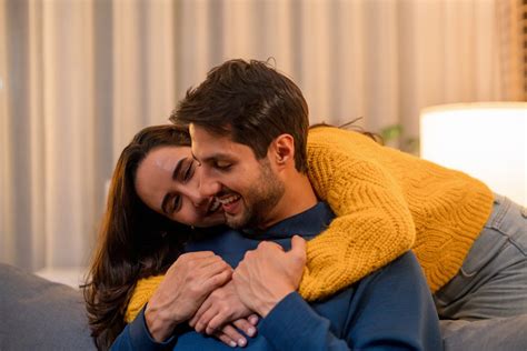 A Psychotherapists Guide Redefining Intimacy How To Successfully