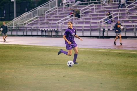 Isabella Demarco Sofia Goclowski Post Braces In 6 1 Win At Wofford