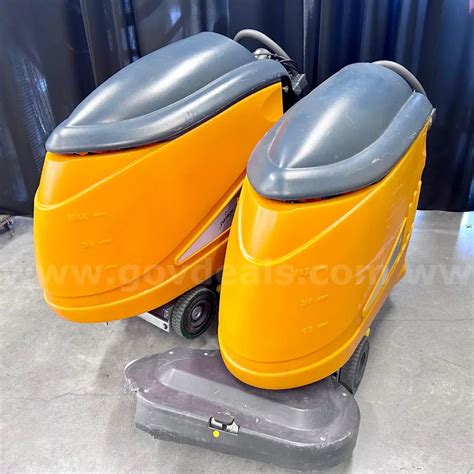 Lot Of 2 Taski Swingo 1850 Floor Cleaners 382 9 Govdeals