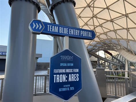 Tron Lightcycle Run New Overlay Debuts At Magic Kingdom