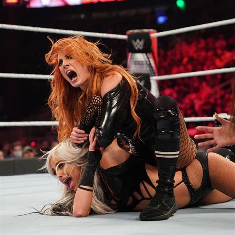 Wwe Uk On Twitter Just Another Day At The Office For Beckylynchwwe 💅