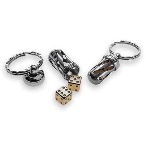 Брелок-капсула с игральными кубиками Acorn Dice Brass, Lion Steel ...