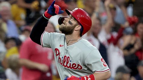 Phillies Bryce Harper Continues Playoff Hot Streak Homers Off Padres Yu Darvish In Nlcs Game