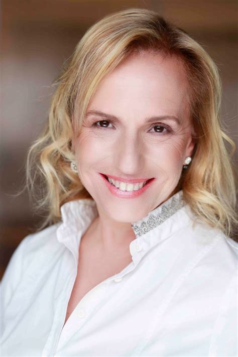 Annick Monitrice De Natation Pour Bébés Swim And Smile