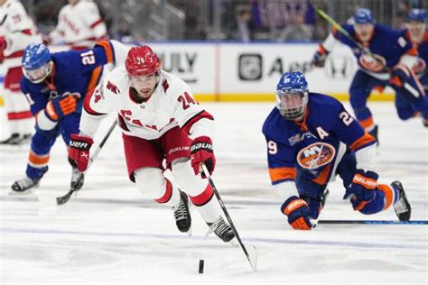 Tom Canavan Le Devoir