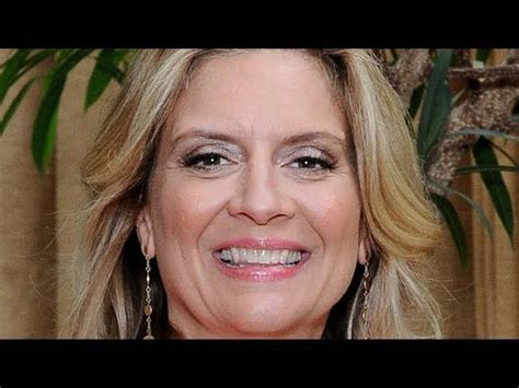 Who Is Host Amanda Freitag From Chef Swap At The Beach Popular