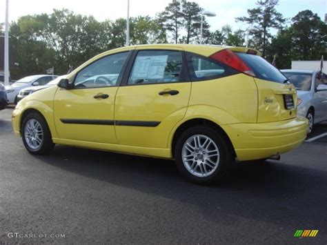 2003 Screaming Yellow Ford Focus Zx5 Hatchback 64100909 Photo 5