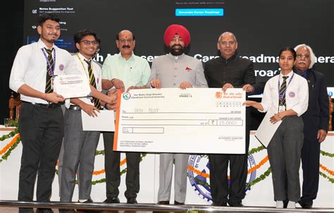 Gov Participates In Utkarsh 10” Hackathon Inaugurates Ai And Robotics Labs Garhwal Post