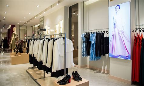 Doanh Nhân Lưu Nga Ceo Hãng Thời Trang Cao Cấp Elise Trần Anh Group