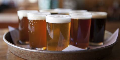 How To Pour A Perfect Pint Of Beer Askmen