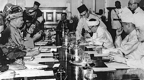 Sejarah Raja Raja Melayu Stephanie Ince