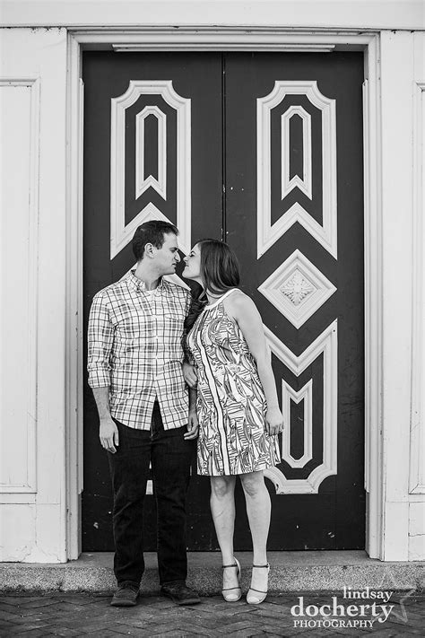 Philadelphia Engagement Photographer Art Museum Ellie Josh ⋆ Lindsay Docherty Photography