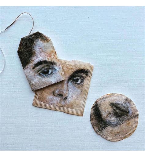 כוס של תה פוסט על ספר התה ואמנות על שקיות תה גולדן טיימס זהבה גרציאני