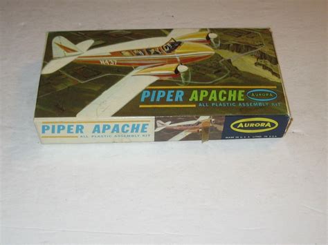 Aurora 1963 Piper Apache Plane Model Kit 172 Scale 1872213273