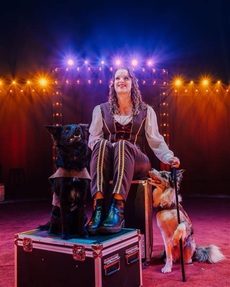 Magical World Of Circus Adele Fame 🇫🇷 Strapaten Adèle Weiser Alias Adèle Fame Is 28 Jaar